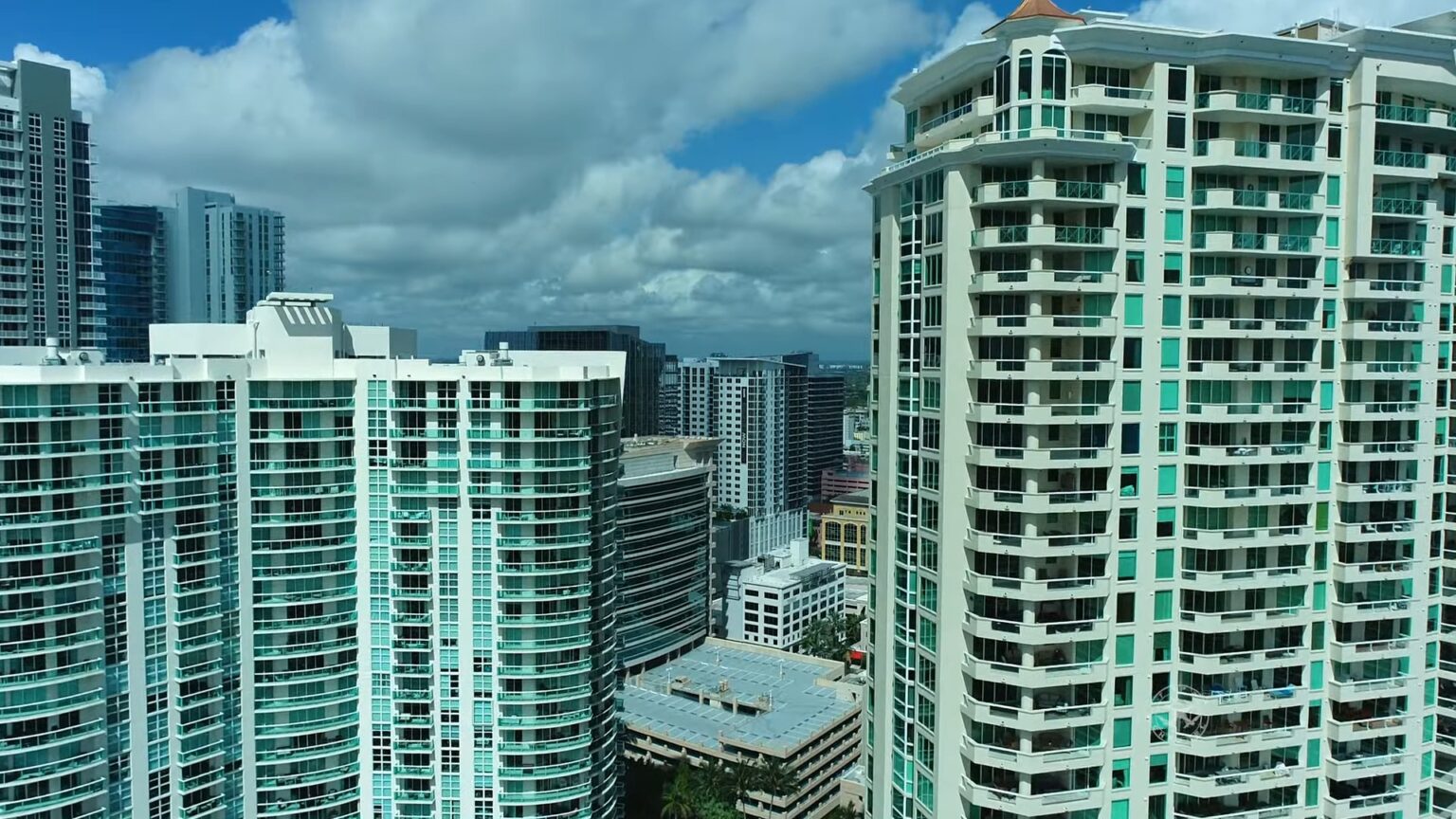 10 Most Dangerous Cities in Florida in 2025 To Watch Out For