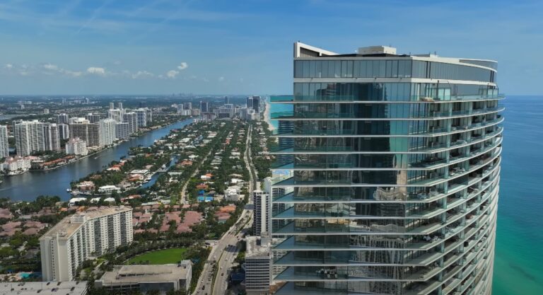 13 Richest Cities in the US 2026 - Luxury, Money, and Millionaires