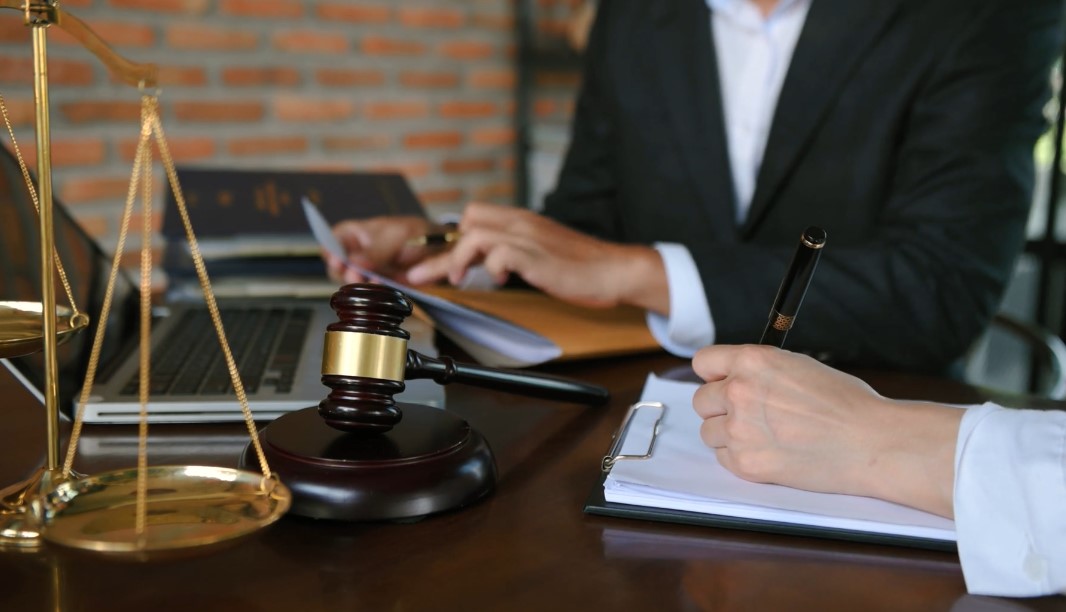 Can a Lawyer Drop a Client in the Middle of a Case? - What Clients Need ...